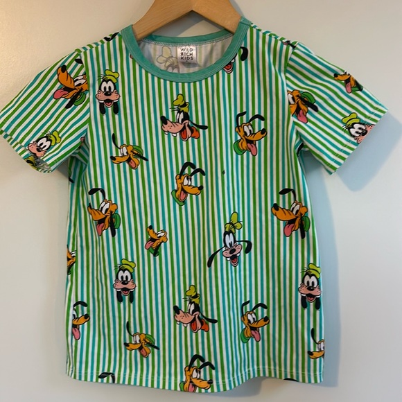 Wild Rich Kids | Shirts & Tops | Unisex Boy Girl Wild Rich Kids Size 8 ...